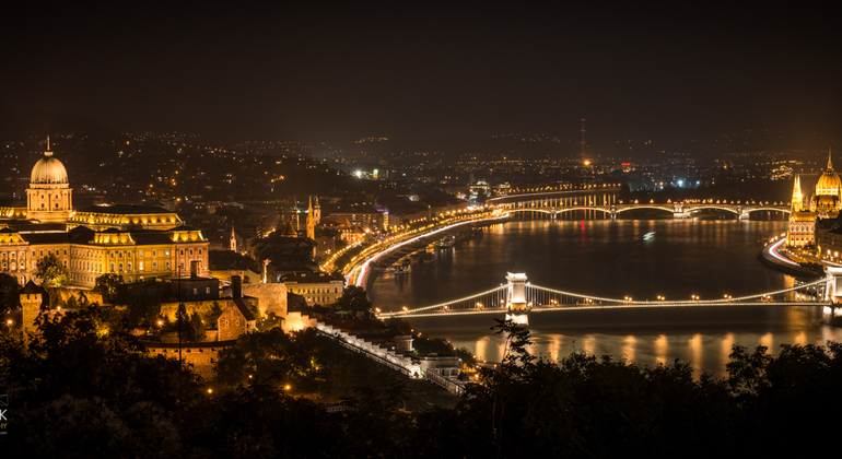 All-Around Budapest Free Walking Tour - Budapest | FREETOUR.com