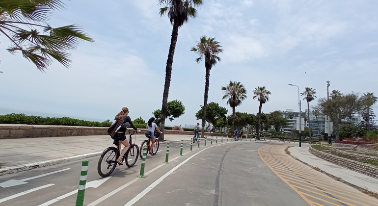 Best Lima Bike Tour: La Costa Verde & Chorrillos - Lima | FREETOUR.com