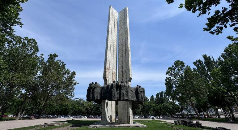 Visite de la ville de Bichkek - Histoire, architecture et culture ...