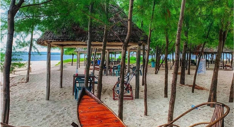 Ilha de Mbudya - Dar es Salaam | FREETOUR.com