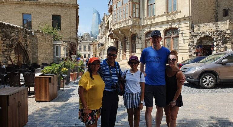 Passeio a pé em Baku - Baku | FREETOUR.com