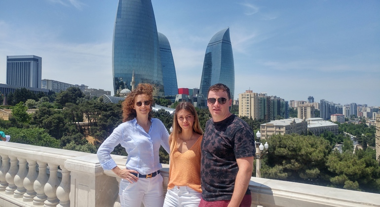 Passeio a pé em Baku - Baku | FREETOUR.com